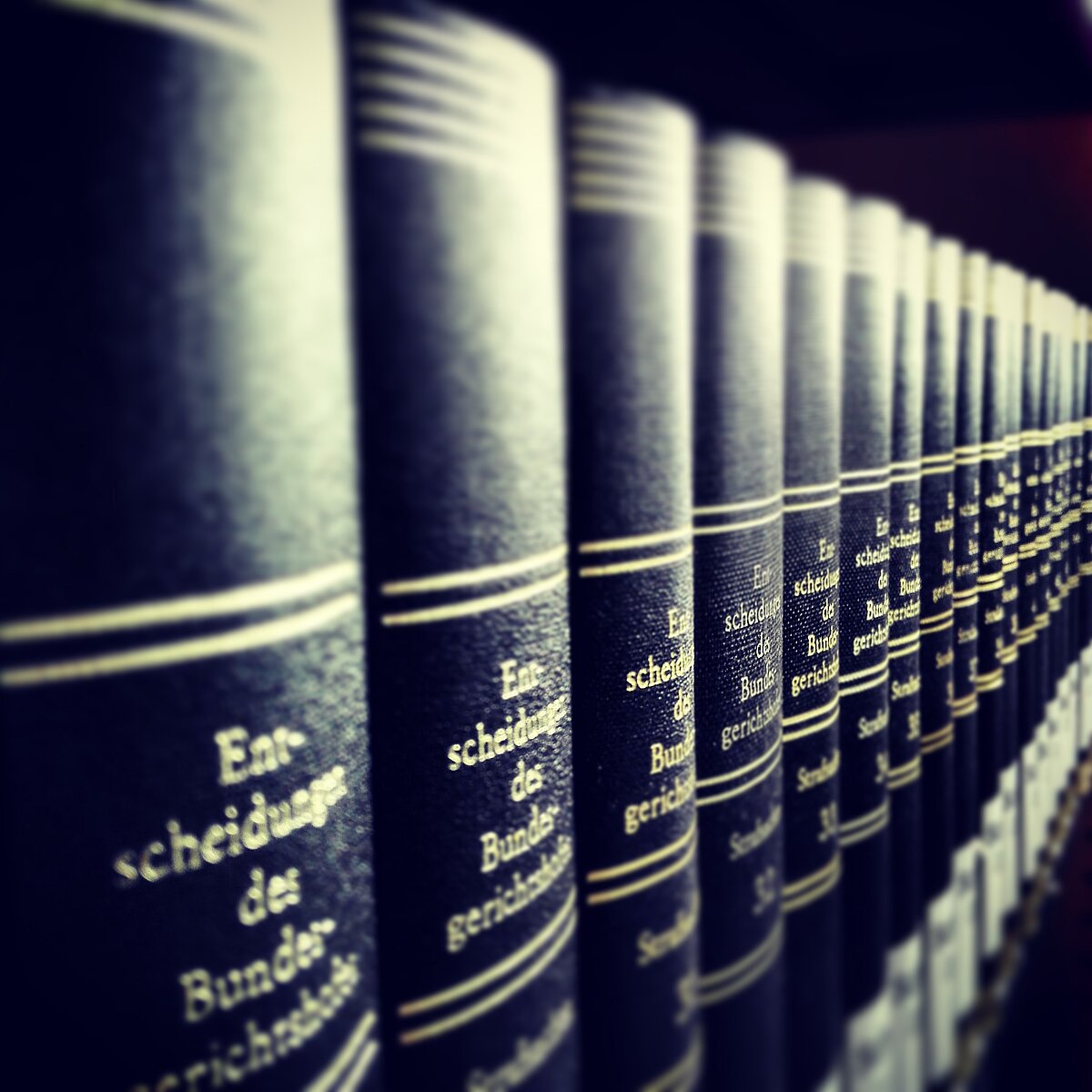 Erschienen: Gerechtigkeit aus der Ferne – Rechtliche Probleme von ...